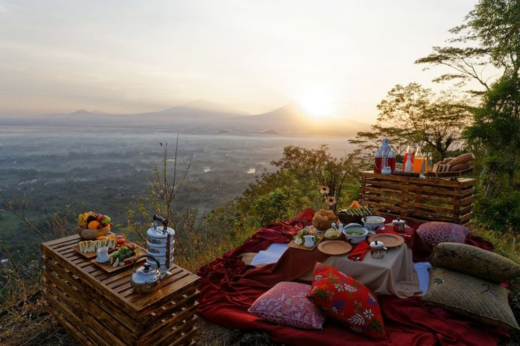 Restorant Panorama Gunung Merapi - Unity Tour Travel and Training